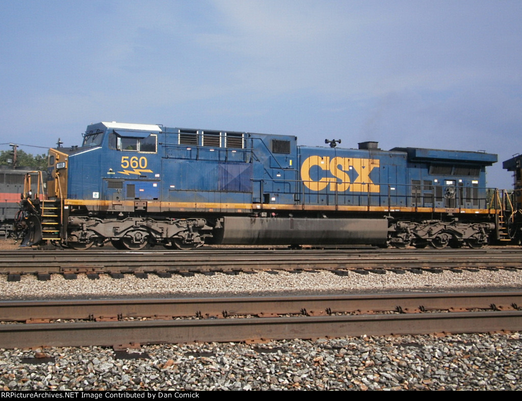 CSX 560